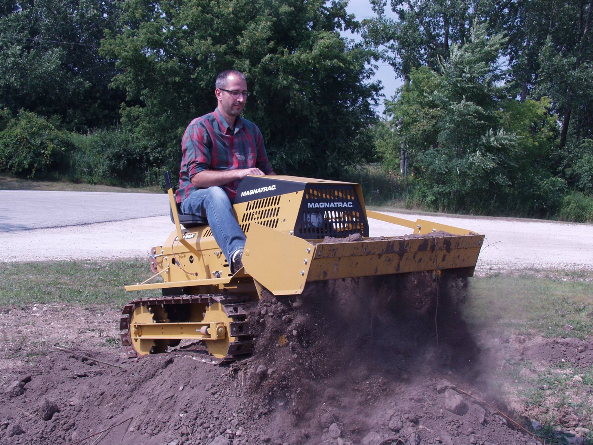 The MINI-DOZER MD196K: Your DIY Mini Bulldozer - Struck Corp